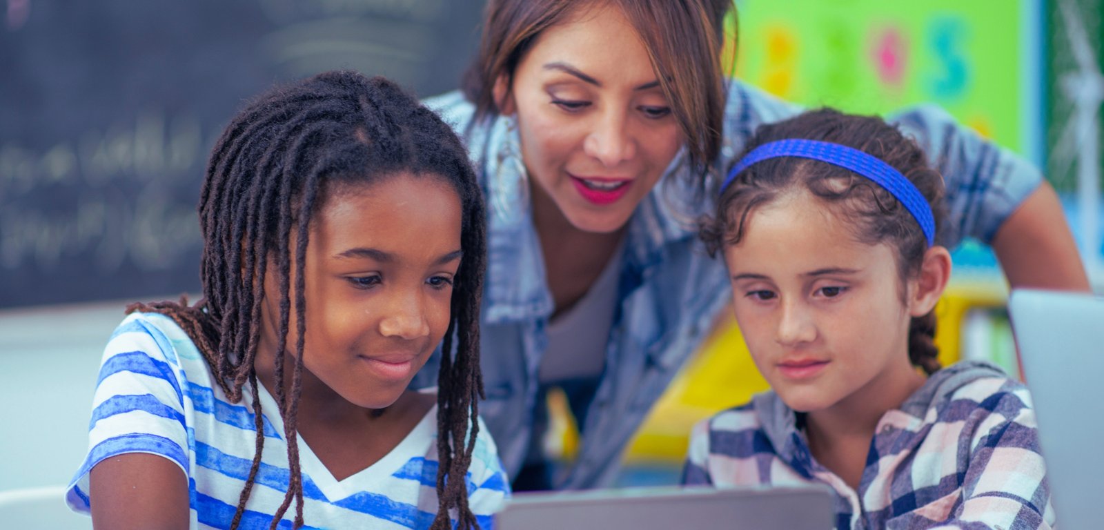 What Do Teaching Assistants Do in the UK? Your 2025 Guide