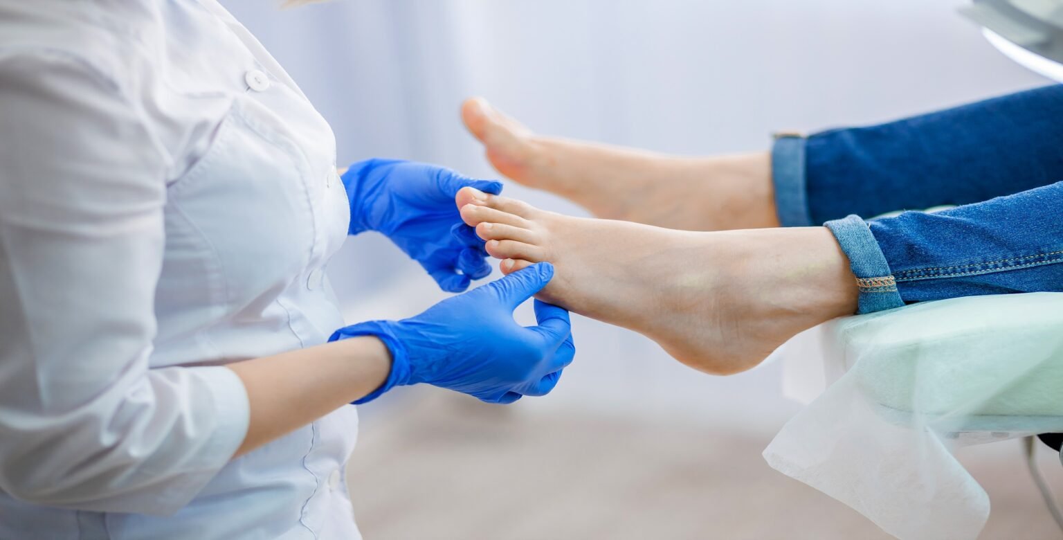 what does a chiropodist do | Wise Campus